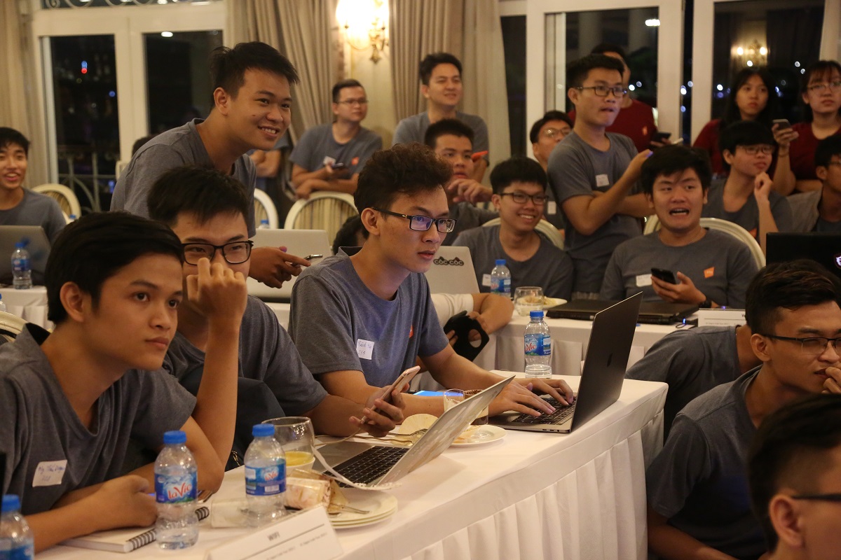 Cuộc thi lập trình online Code Tour 2022 do VNG tổ chức chính thức khởi ...